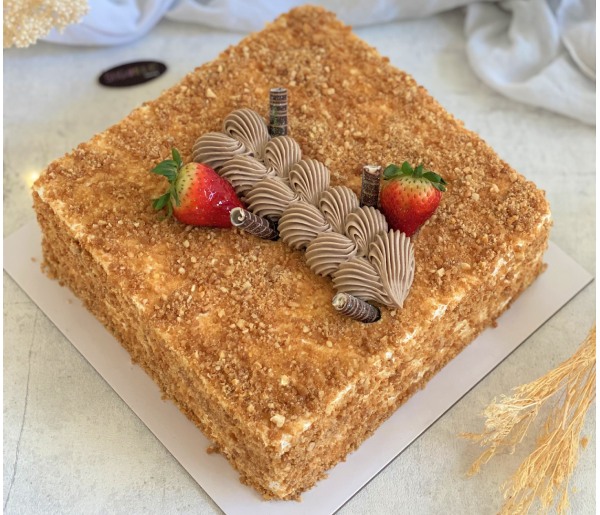 Nougat Cake - GiftBag.ae - Online Gift Delivery in Dubai