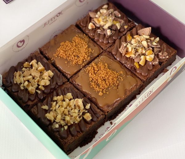 Assorted Brownie Box-6pcs - GiftBag.ae - Online Gift Delivery in Dubai