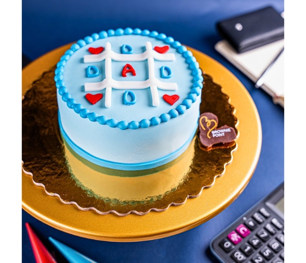 DAD Tic Tac Toe Cake 0.5kg - GiftBag.ae - Online Gift Delivery in Dubai